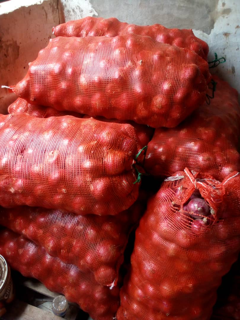 vente de sac d’oignons de 25kg à 6000f/Sac - BayKat